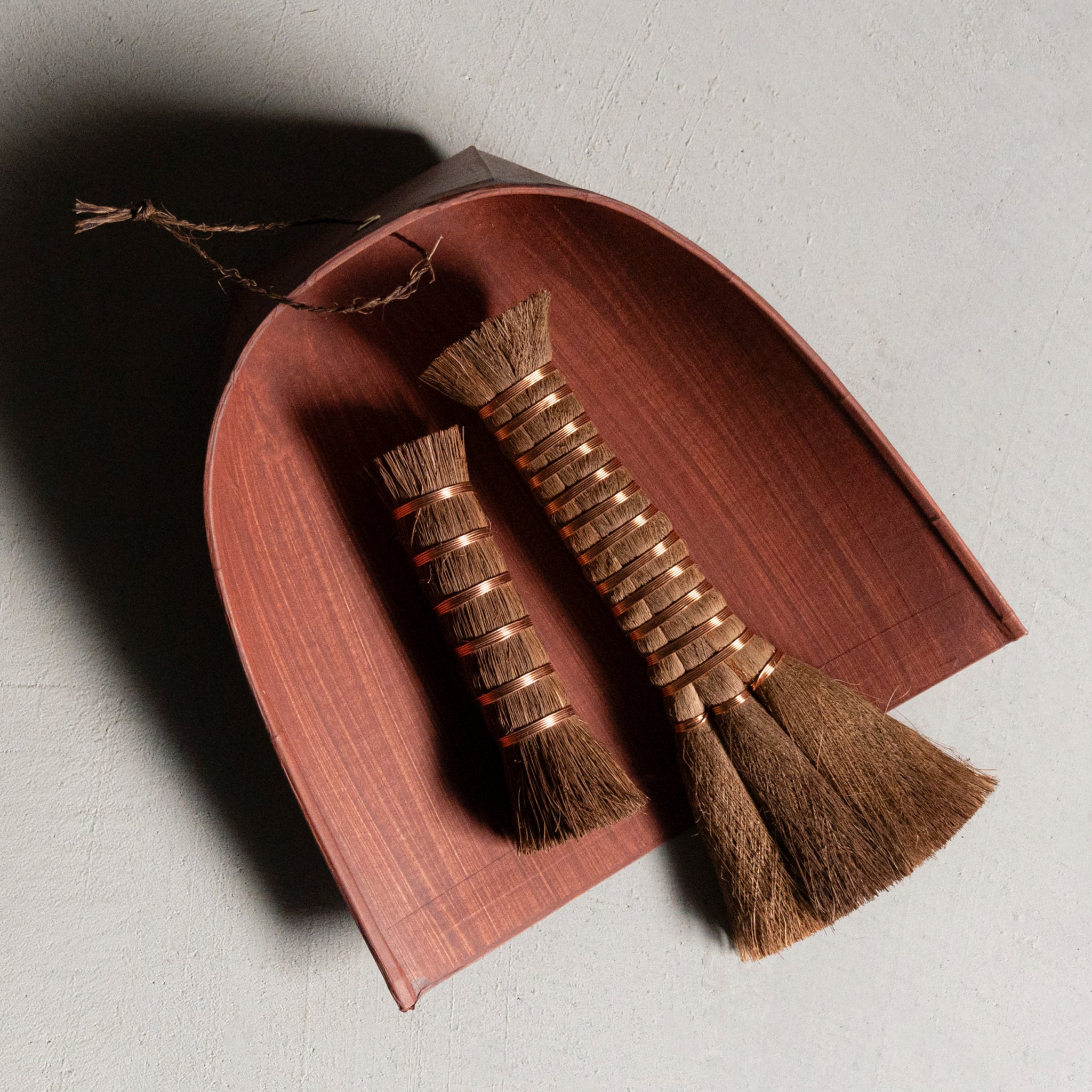 Harimi Dustpan – POJ Studio